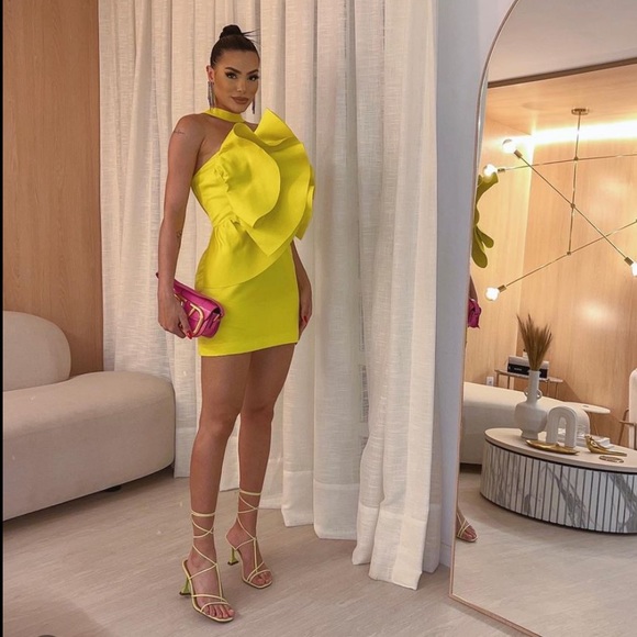 Zara | Dresses | Zara Lemon Yellow Limited Edition Ruffle Voluminous ...